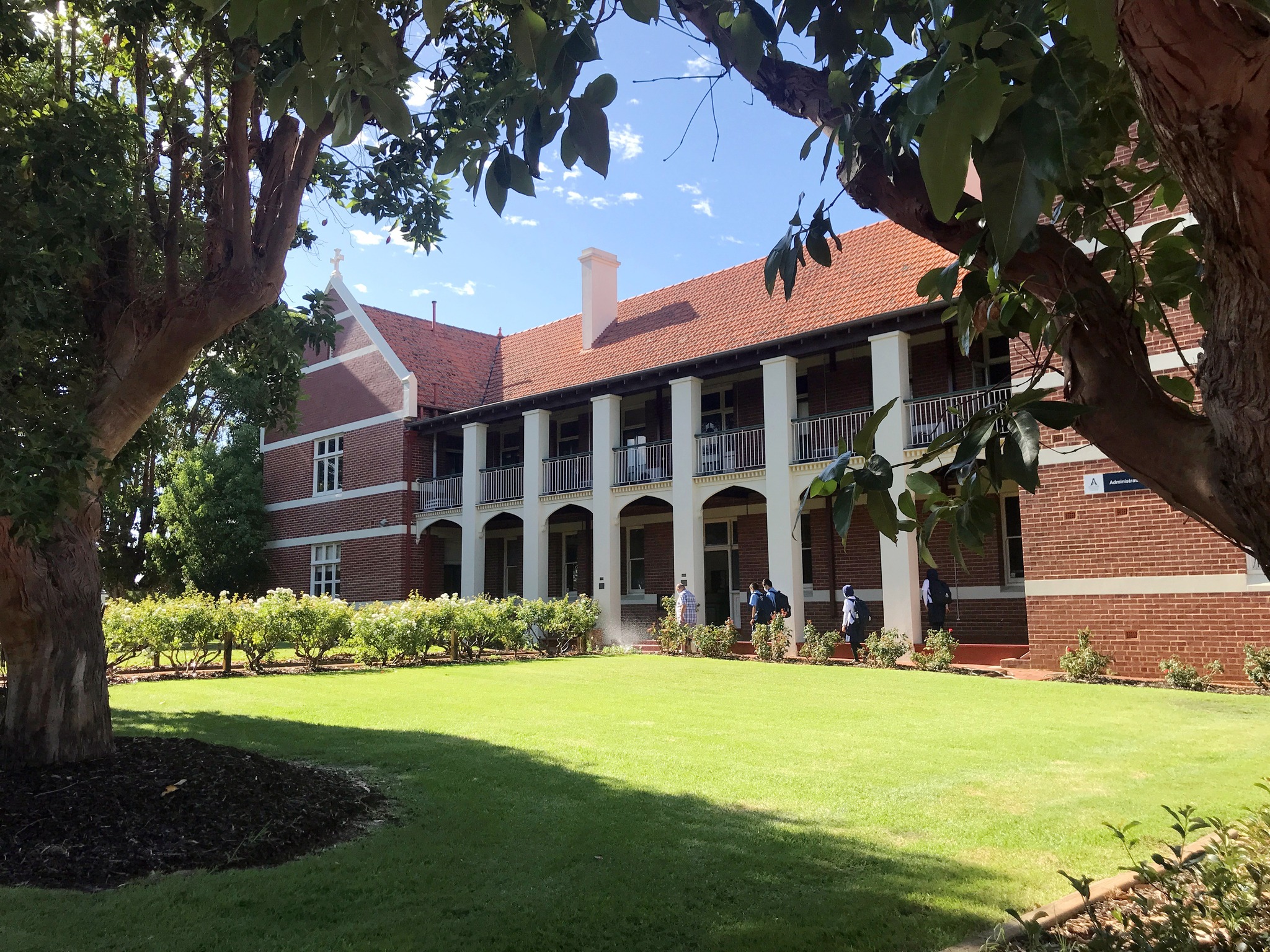 ARANMORE CATHOLIC COLLEGE - AUSTRALIA - Du học We Study